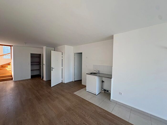 Vanves, Centre Saint-Rémy : Appartement 5 pièces à louer