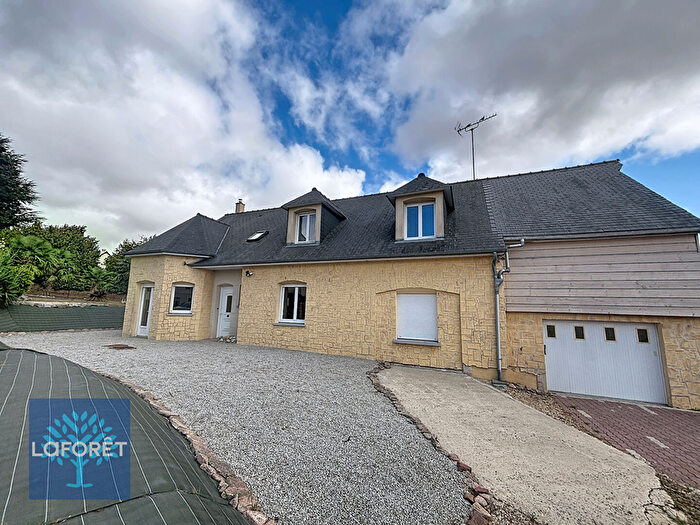 Fougerolles-du-Plessis : Maison 8 pièces à vendre