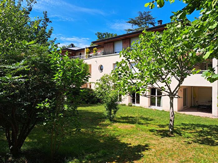 Noisy-le-Roi - Appartement 5 pièces à vendre