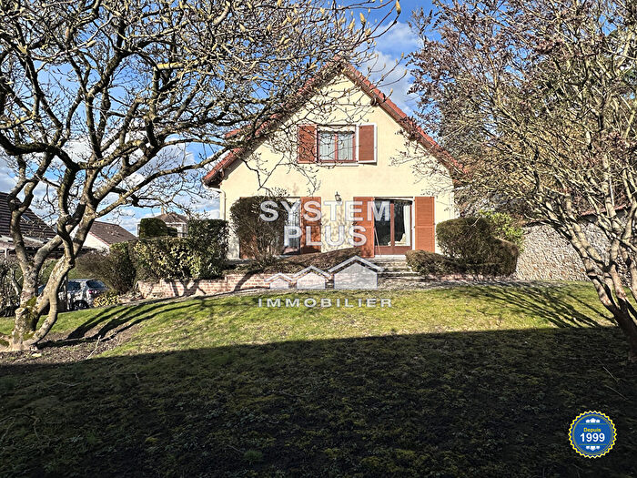 Maison à vendre - Saint-Michel-sur-Orge, Lormoy, Vallée de lOrge - 7 pièces - 5 chambres