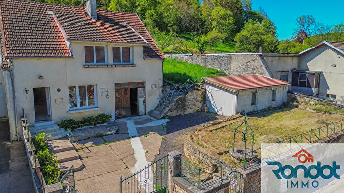 Longeau, Longeau-Percey : Maison 5 pièces à vendre