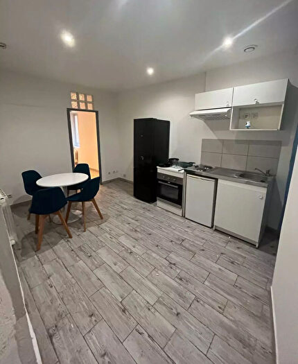 Appartement à vendre - Brignoles, Centre-ville, Vieille ville - 2 pièces - 1 chambre