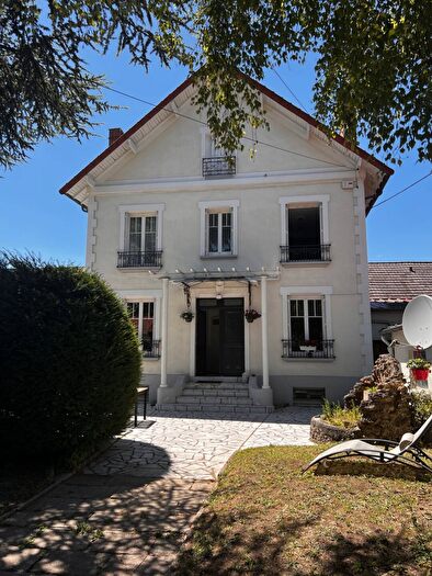 Bois Matar, Villeneuve-Saint-Georges : Maison 5 pièces à louer