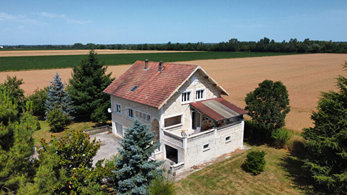 Bans : Maison 8 pièces à vendre