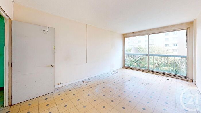 Appartement à vendre - Vitry-sur-Seine, Huit Mai - 4 pièces - 3 chambres