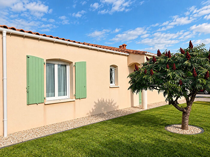 Maison 4 pièces à vendre à Saint-Agnant