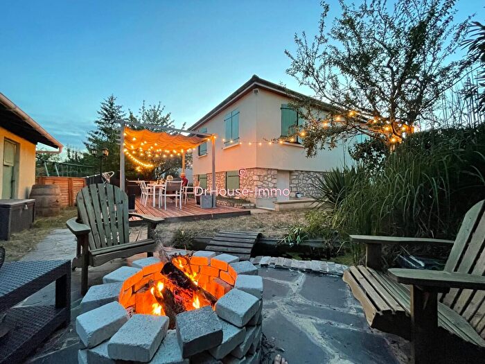 Maison à vendre - Saint-Vrain - 6 pièces - 4 chambres