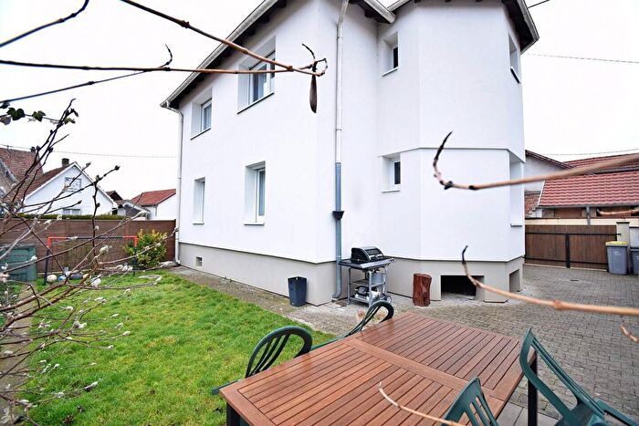 Maison à vendre - Huttenheim - 6 pièces - 5 chambres