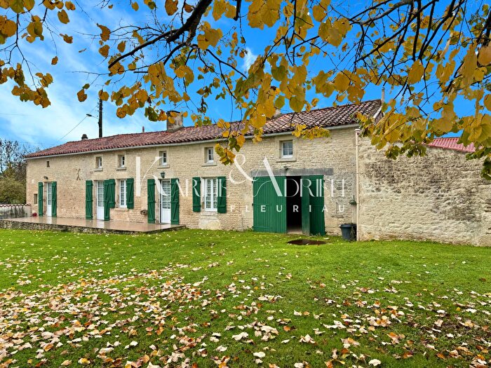 Maison à vendre - Nieul-sur-lAutise - 5 pièces - 3 chambres