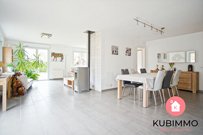 Maison à vendre - Lagny-sur-Marne, Saint-Denis, Plateau - 6 pièces - 4 chambres