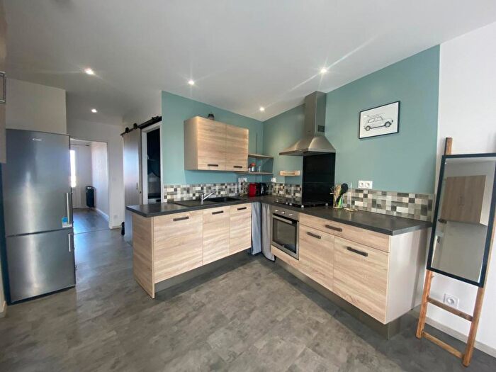 Appartement à louer - Montbrison, Centre-ville - 3 pièces - 2 chambres