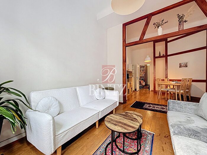 Appartement à louer - Strasbourg, Centre-ville, Mairie - 3 pièces - 2 chambres