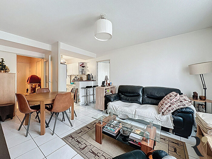 Appartement à vendre - Toulouse, Château de lHers - 3 pièces - 2 chambres