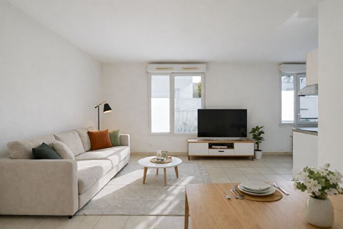 Appartement à vendre - Lyon e , Sans Souci, Dauphiné - 3 pièces - 2 chambres