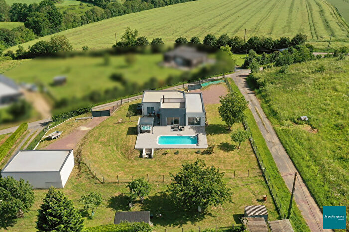 Maison 6 pièces à Thury-Harcourt, à vendre