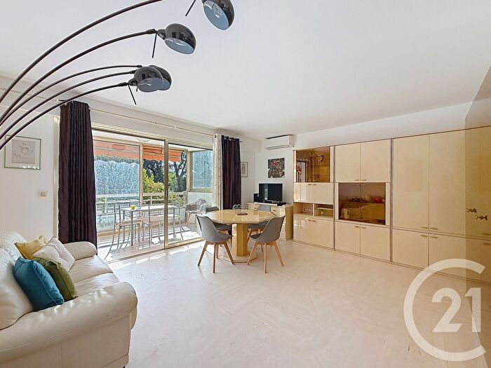 Appartement 2 pièces à louer - Cannes, Californie Pezou