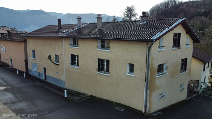 Maison à vendre - Vinay - 5 pièces - 4 chambres