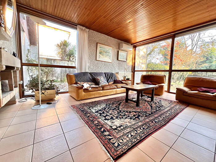 Maison à vendre - Mérignac, Centre-ville - 8 pièces - 6 chambres