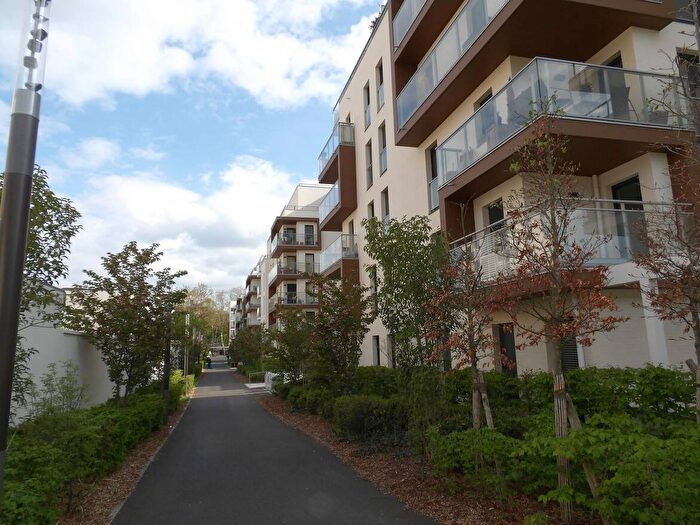 Appartement à louer - Bord de Seine-Closeaux, Rueil-Malmaison - 2 pièces