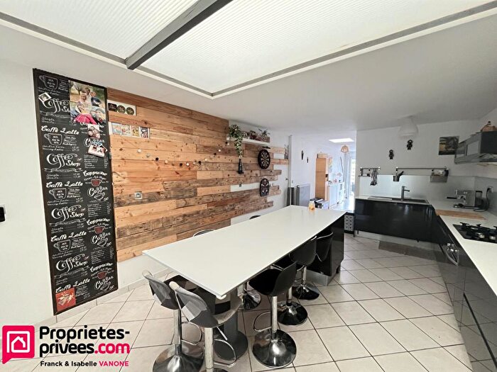 Maison 6 pièces à vendre à Pérenchies