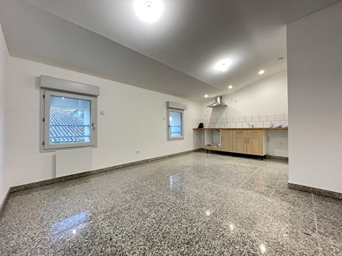 Appartement à louer - Lespignan - 3 pièces - 2 chambres