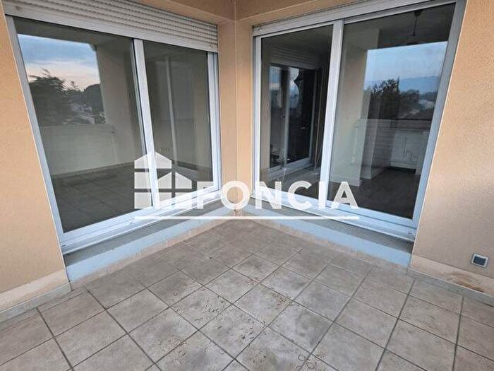 Appartement à louer - Hameaux du Vallon, Morières-lès-Avignon - 3 pièces - 2 chambres