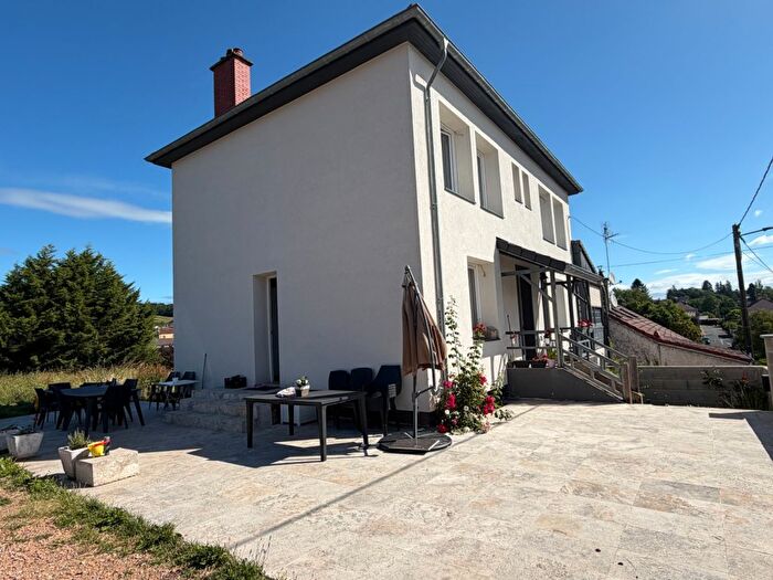 Maison 7 pièces à Le Breuil, à vendre