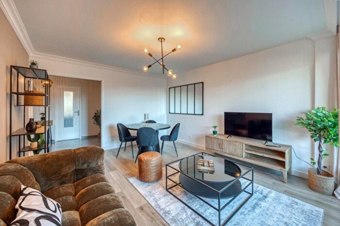 Appartement à vendre - Grenoble, Eaux-Claires, Mistral - 5 pièces - 4 chambres