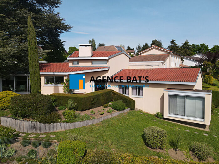 Maison 5 pièces à vendre - Saint-Genest-Lerpt