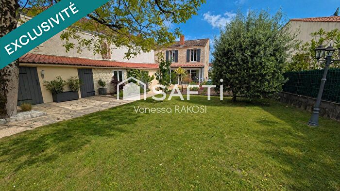 Maison 5 pièces à vendre à Saintes, La Gare, Sébastien de Brouard, La Fenêtre