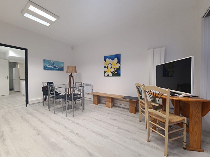 Appartement à louer - Quimper, Centre-ville - 2 pièces - 1 chambre