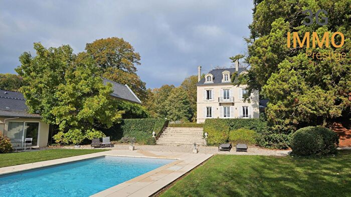 Maison à vendre - Compiègne, Saint-Lazare, Les Avenues - 14 pièces - 7 chambres