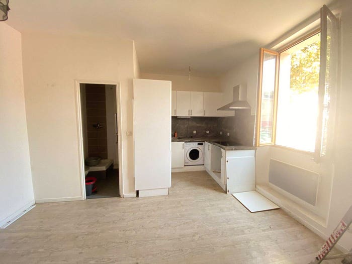 Appartement 1 pièce à louer à Tourves