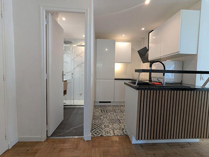 Appartement 2 pièces à vendre - Sainte-Foy-lès-Lyon, Provinces, Chavril