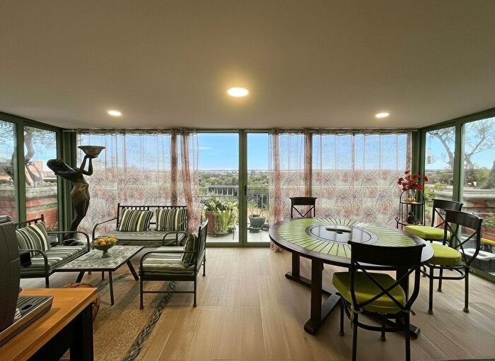 Appartement à vendre - Biguglia - 7 pièces - 4 chambres