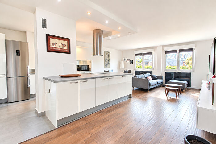 Appartement 5 pièces à Nanterre, Vieux Pont, à vendre