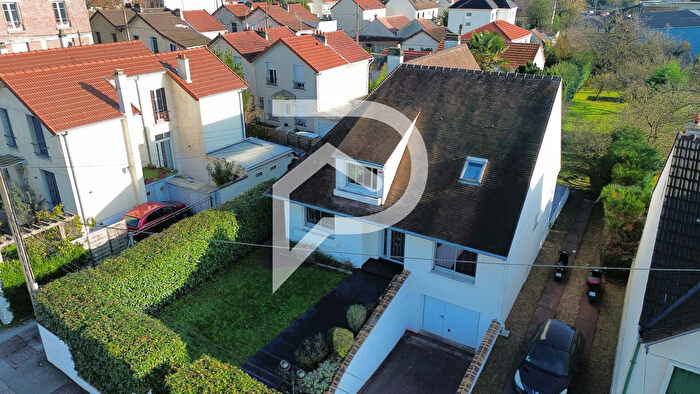 Maison à vendre - Groslay - 8 pièces - 6 chambres