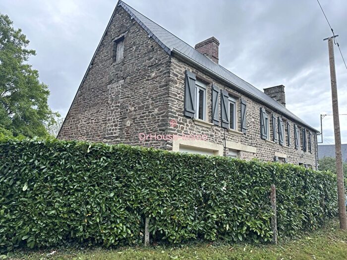 Maison 6 pièces à vendre à Saint-Pierre-Tarentaine