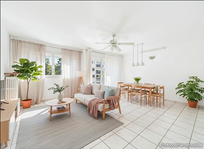 Appartement à vendre - Villeneuve-le-Roi, Haut Pays - 3 pièces - 2 chambres