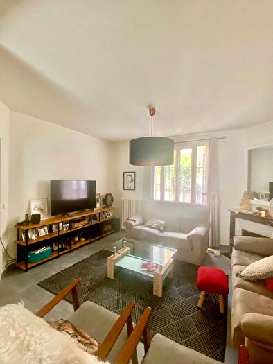 Centre-Voltaire, Asnières-sur-Seine : Maison 4 pièces à louer