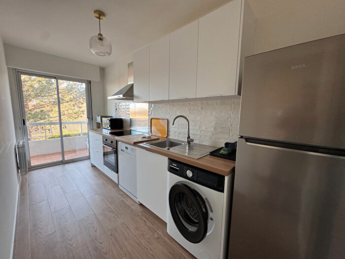 Appartement à louer - Bastia, Nord, Fango - 1 pièce