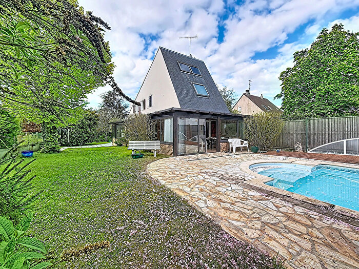 Maison 6 pièces à vendre à Jouars-Pontchartrain