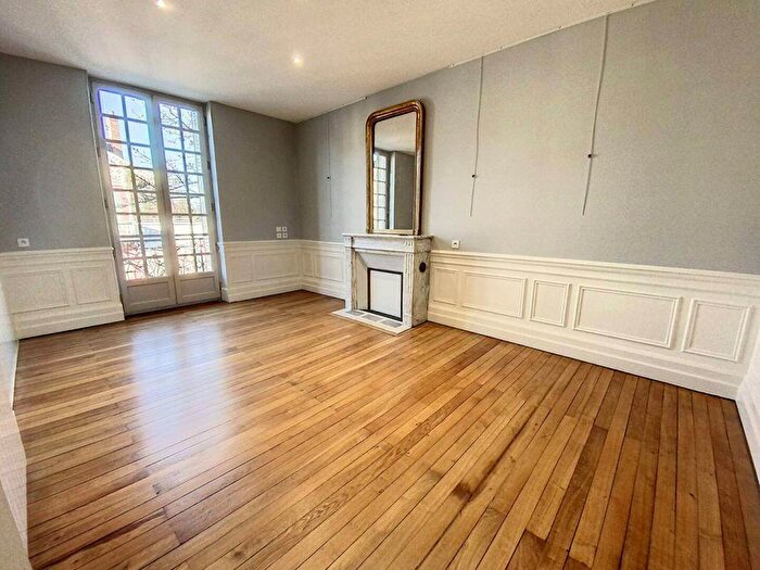 Appartement à louer - Thermal-Vieux-Vican, Vichy - 3 pièces - 2 chambres