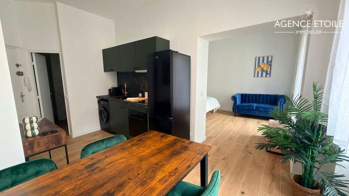 Appartement 1 pièce à Marseille 1er arrondissement, à louer