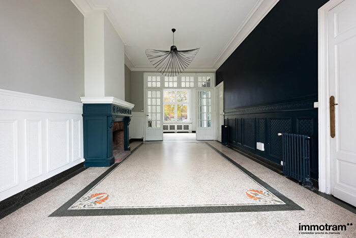 Maison à vendre - Roubaix - 5 pièces - 4 chambres