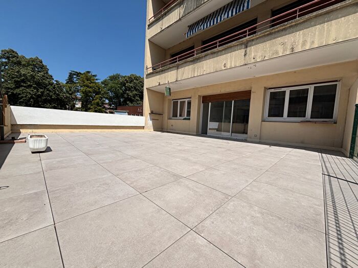 Appartement 4 pièces à Romans-sur-Isère, Centre-ville, à vendre