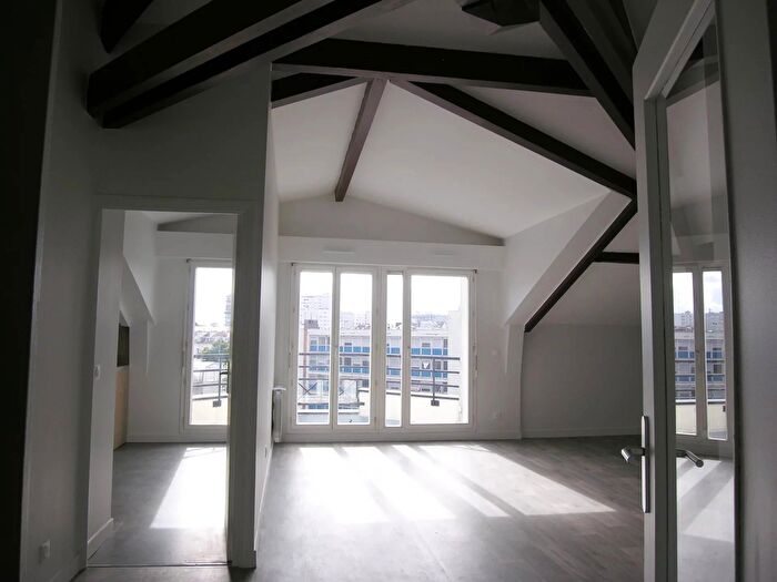 Appartement à louer - Argenteuil, Centre-ville - 4 pièces - 3 chambres