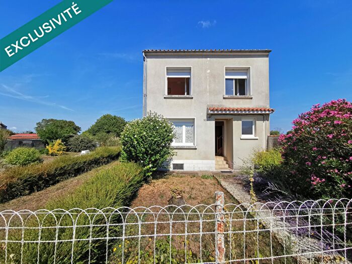 Maison à vendre - La Grève-sur-Mignon - 4 pièces - 3 chambres