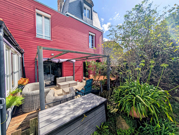 Maison à vendre - Les Herbiers - 9 pièces - 7 chambres