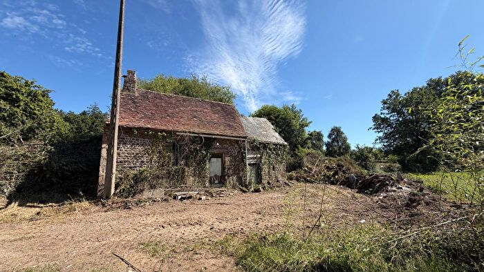 Ceaucé : Maison 2 pièces à vendre